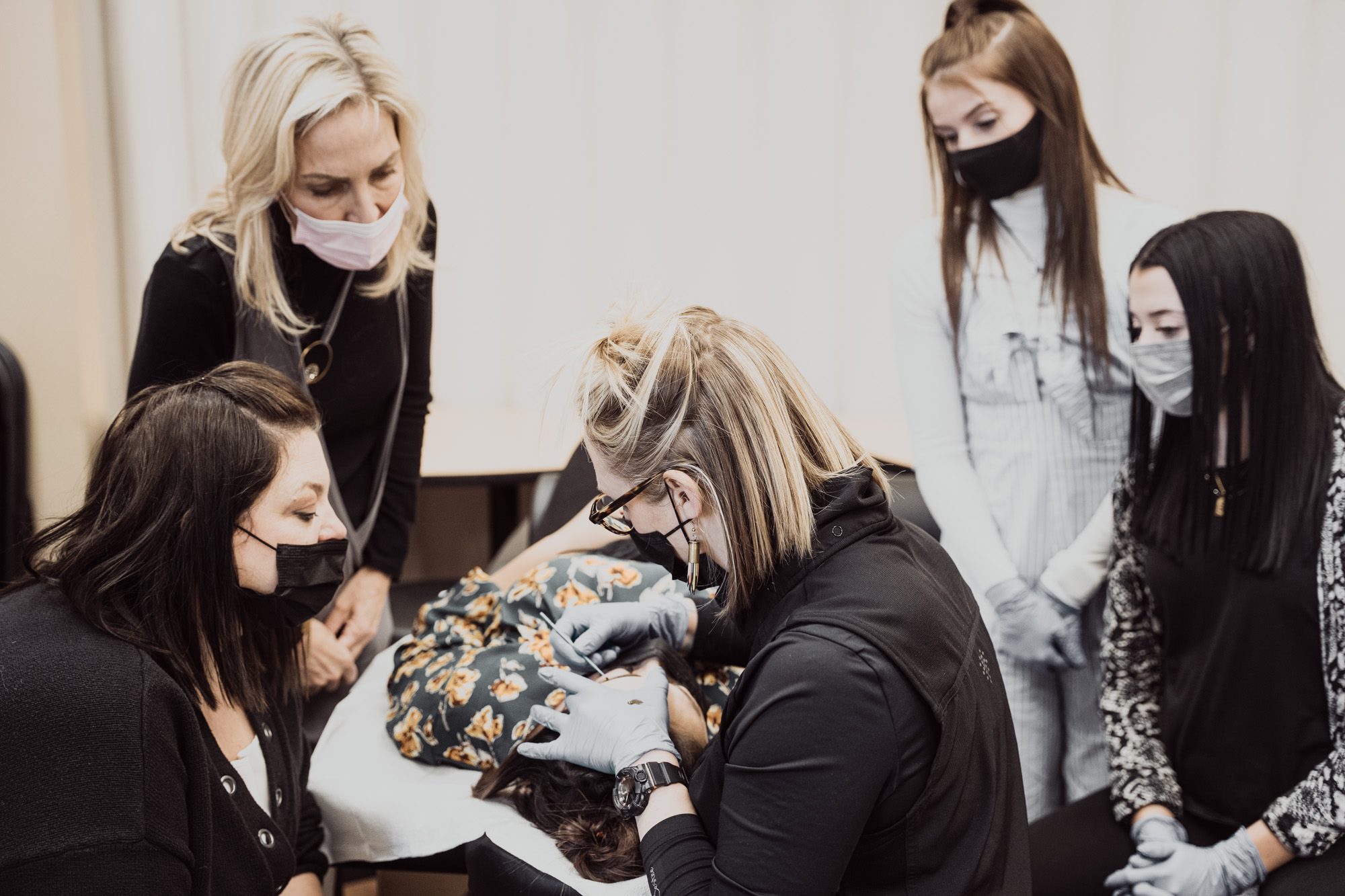 Permanent Makeup Training: 6 Benefits Skills For Your Career